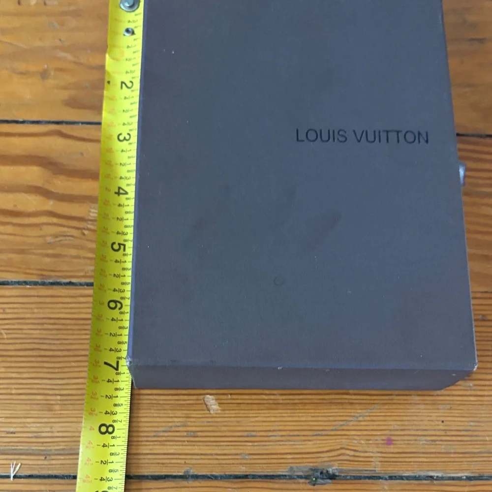 Louis Vuitton | Other | Louis Vuitton Brown Presentation Box With Logo ...